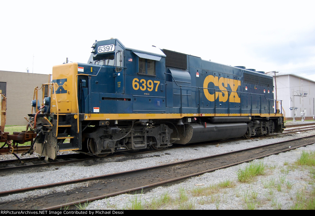 CSX GP-40-2 #6397 (ex RF&P) sits in the yard